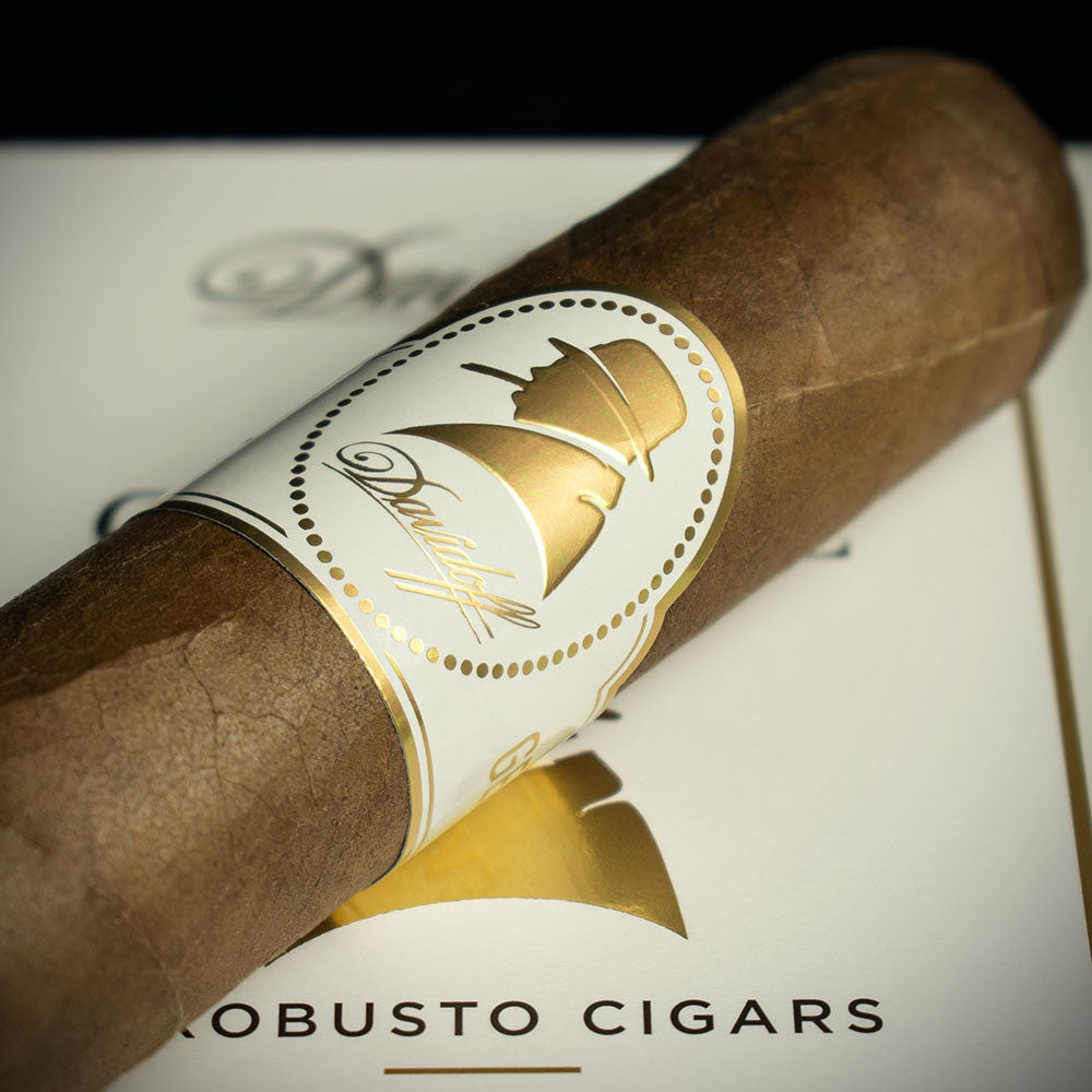 Davidoff Winston Churchill (Statesman) Robusto Cigar - Pack of 4 ...