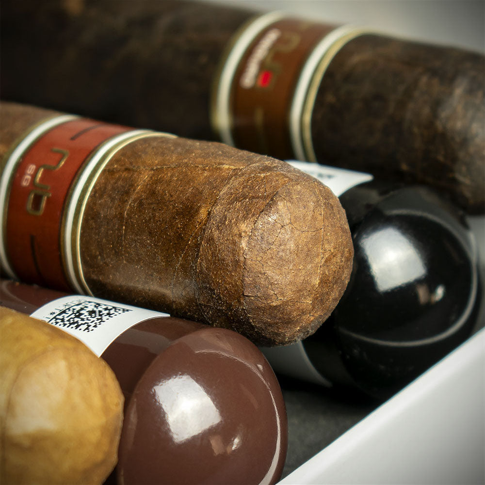 Nub Tubos Selection Cigars Sampler - Box of 4